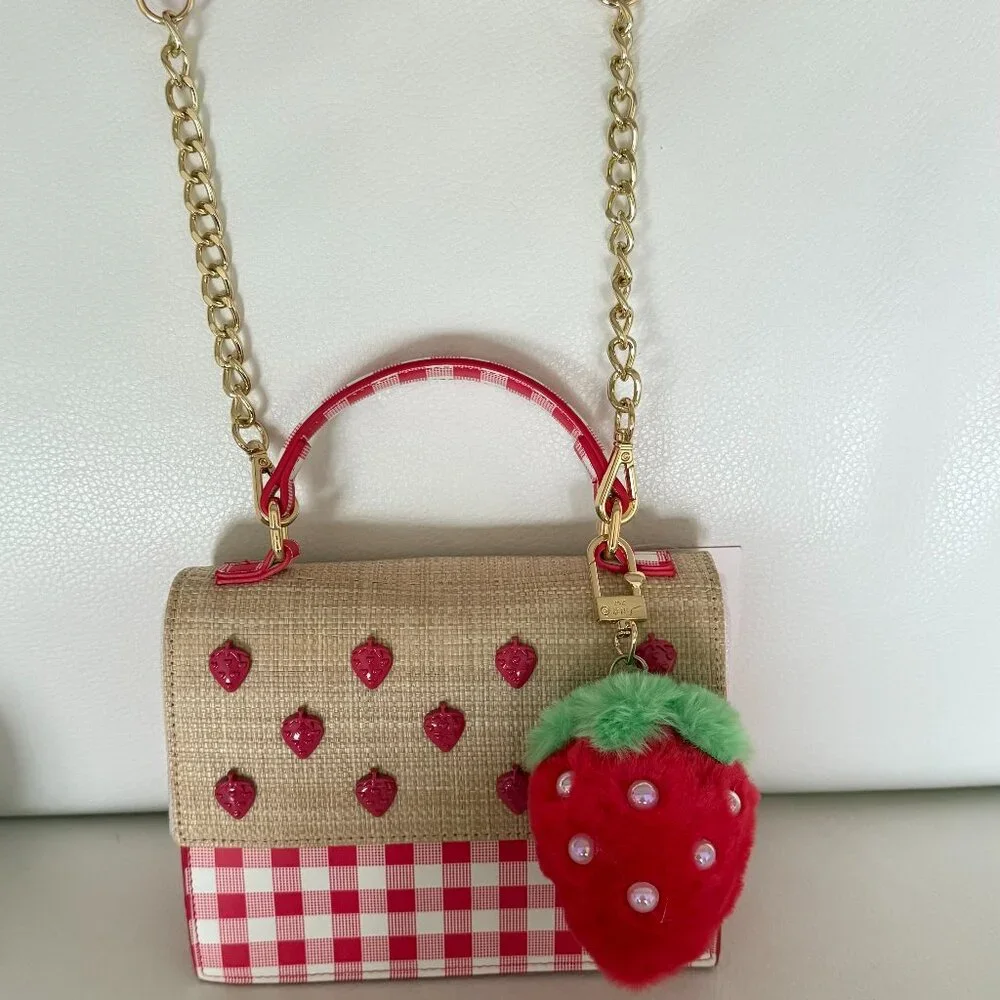 Betsey Johnson | Bags | Nwt Betsey Johnson Xomylo2 Crossbody Bag ...